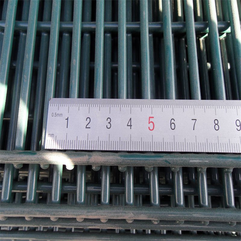 Clear View Fencing Manufacturers: What to Look for in BMP